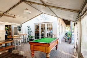 Kangaroo Valley Pub | The Friendly Inn Hotel & Beer Garden
